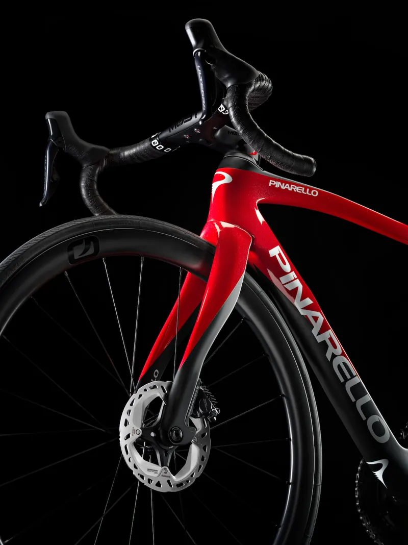 Pinarello F7 Road Bike with Ultegra Di2 ULTRAFAST C40 : RAZOR RED
