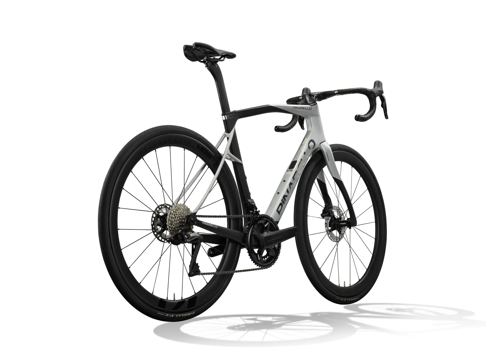 Pinarello X7 : Shimano ULTEGRA Di2 and MOST Carbon UF45: SILVER