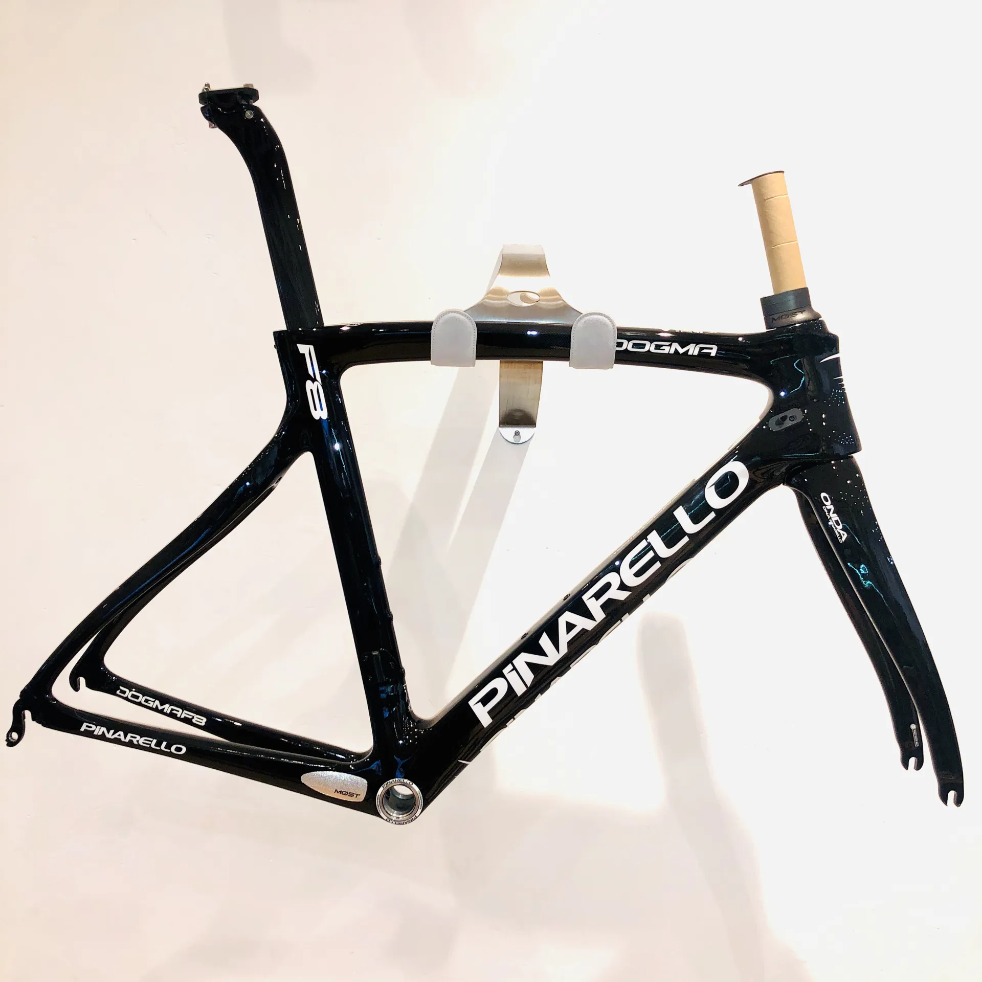 Pinarello Dogma F8 RIM Brake FRAMESET : GLOSS BLACK and WHITE