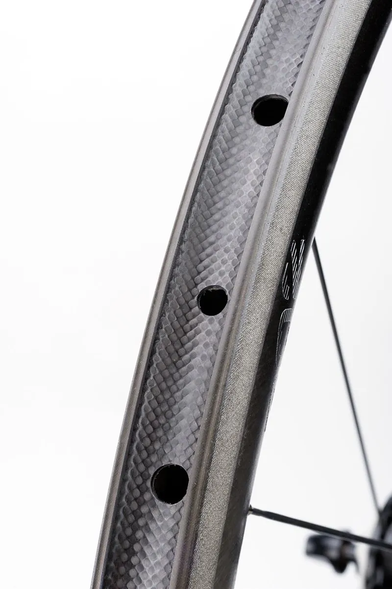 ZIPP 302 Carbon Clincher Wheel Rear Shimano Sram